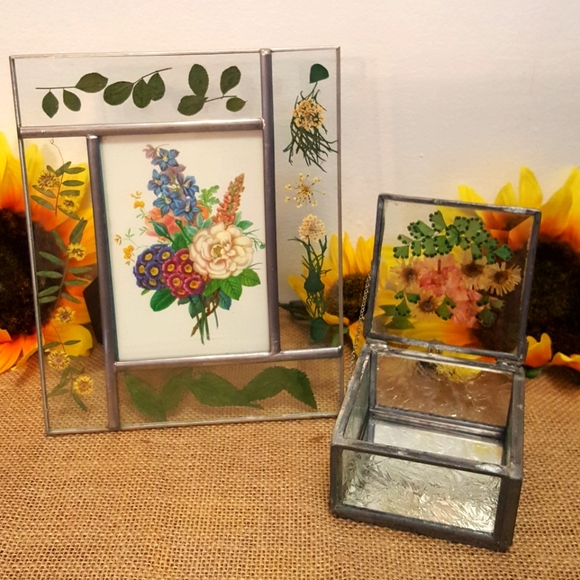 Carr | Accents | Vintage Pressed Flowers Frame And Trinket Box | Poshmark